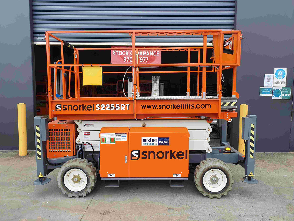 22ft 4WD Rough Terrain Diesel Scissor Lift for Hire – Auslift Equipment